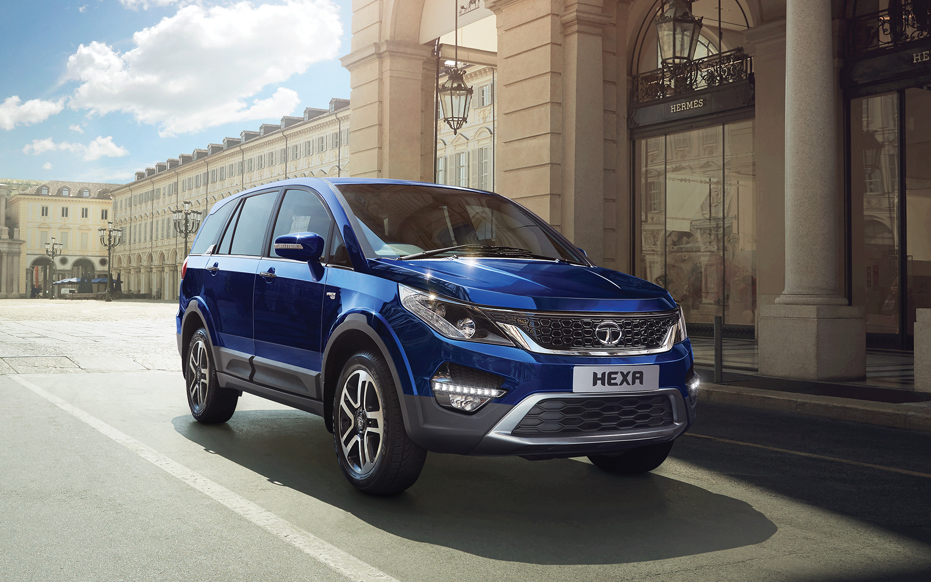 Tata Hexa XM+ Launched with Enhanced Features at Rs. 15.27 Lakhs • TechVorm