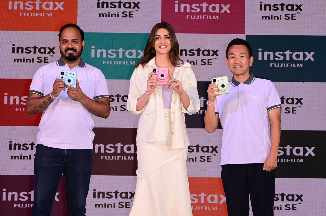 Fujifilm instaxmini SE Instant Camera Launched in India; Price Starts ...